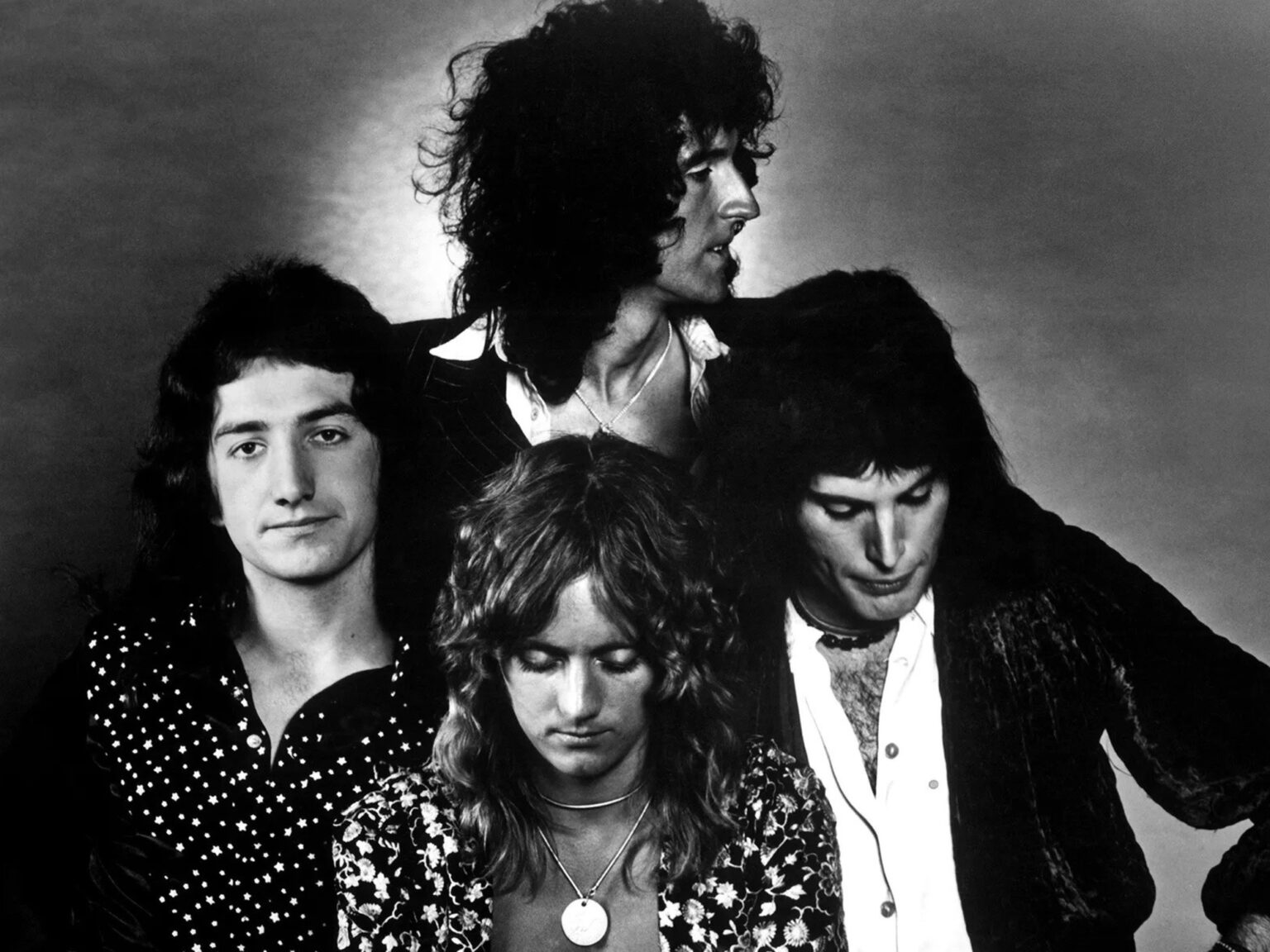 50 Años de 'A Night at the Opera': La Revolución Musical de Queen ...